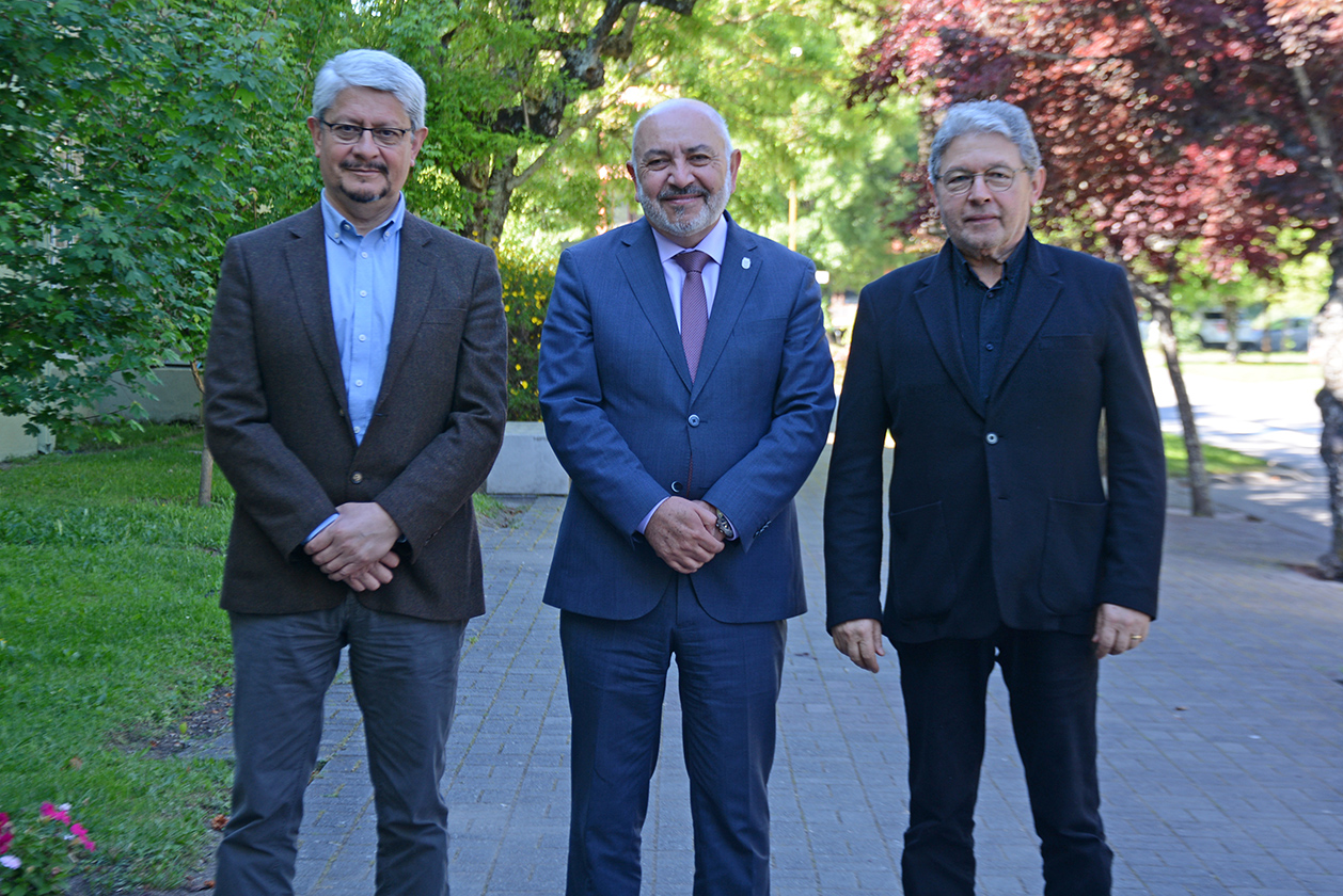 Acreditación institucional 2024: Rector y ex rectores destacan avance y ...