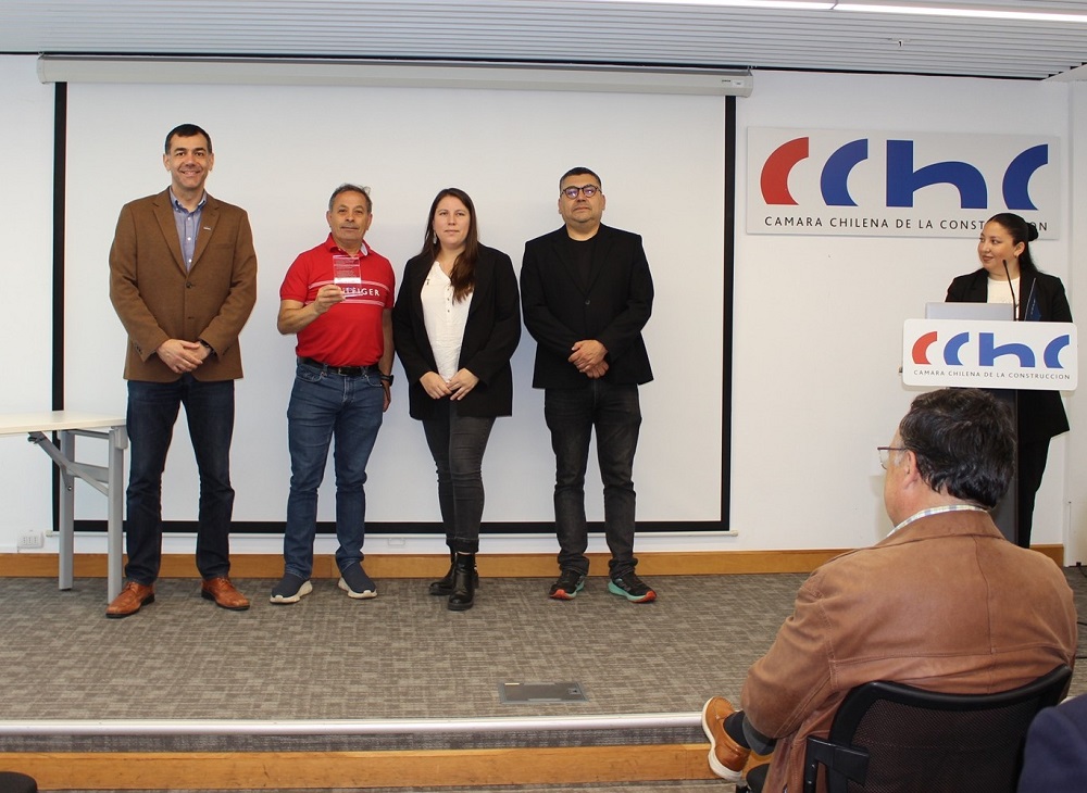 Investigadores del CITEC-UBB reciben Premio a la Innovación de la CChC ...