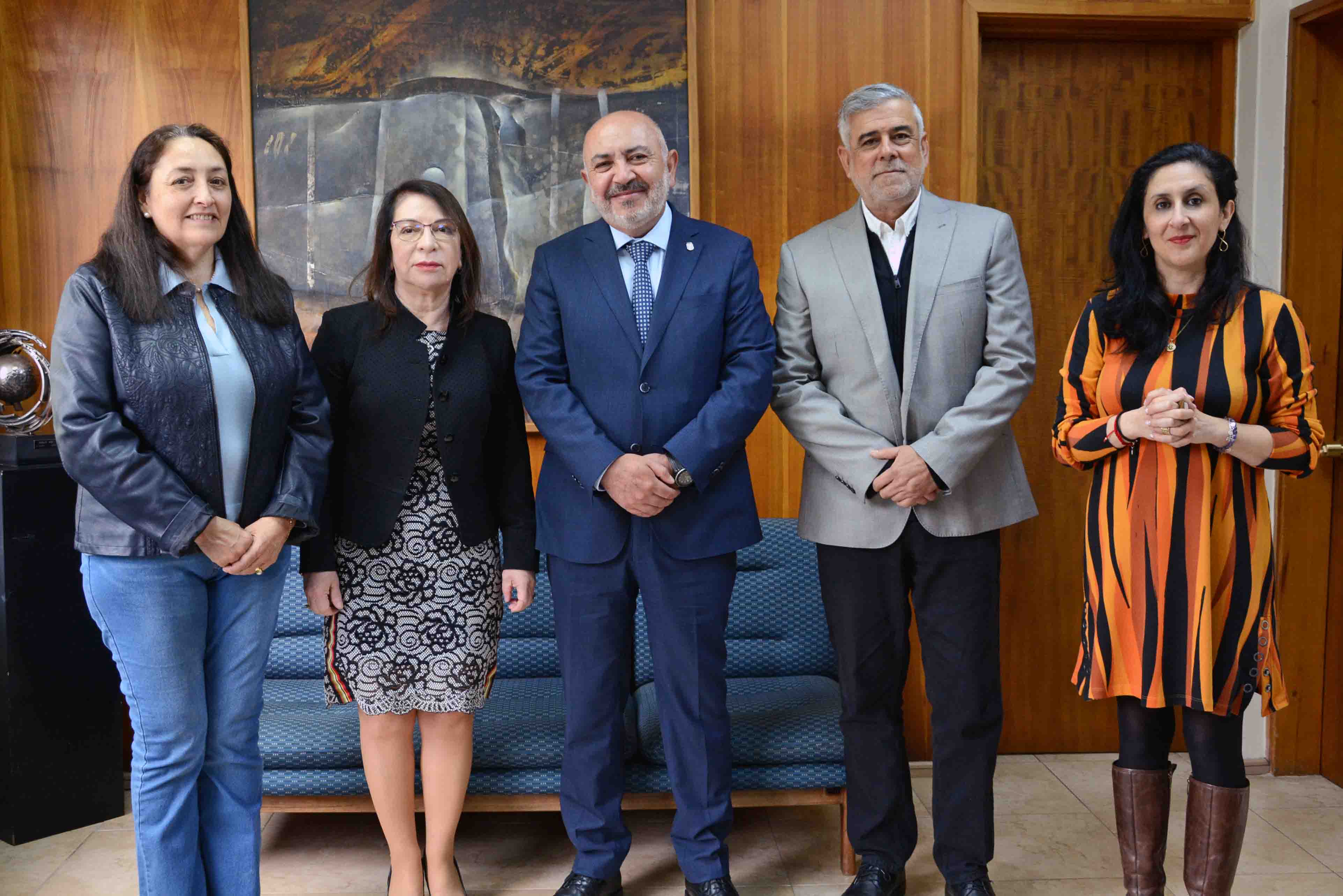 Rector se reunió con director/as representantes del Presidente de la ...