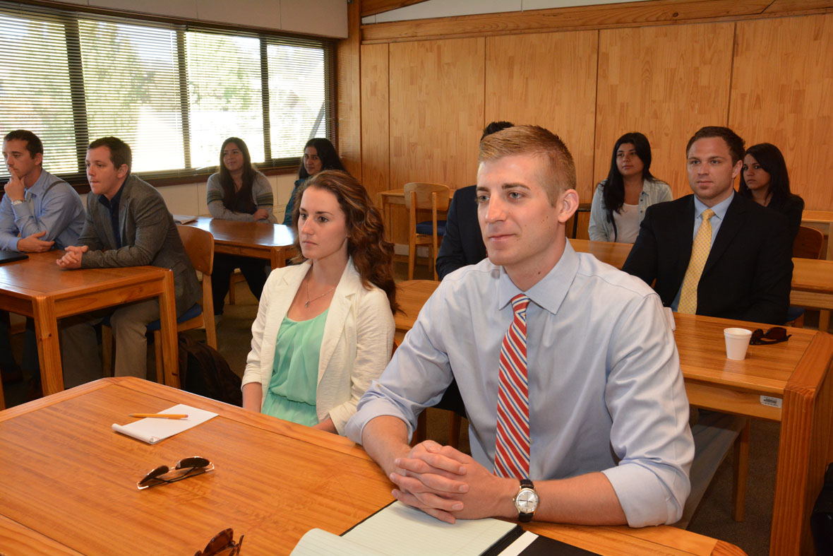 Estudiantes de Pos Grado de Gran Valley State University visitaron la ...